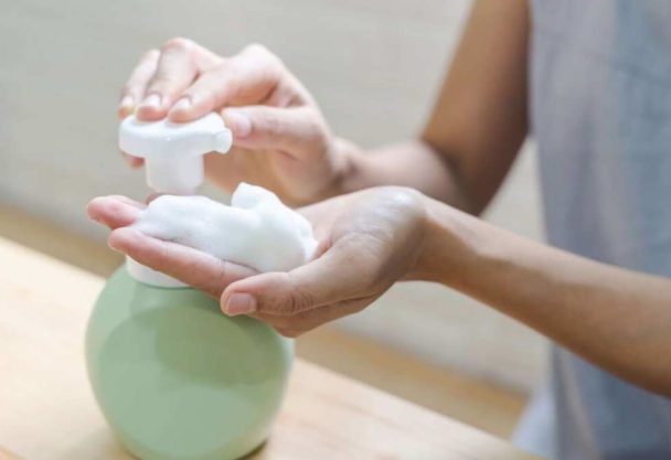 DIY / Une recette de savon hyper moussant naturel fait maison - Astucesbox